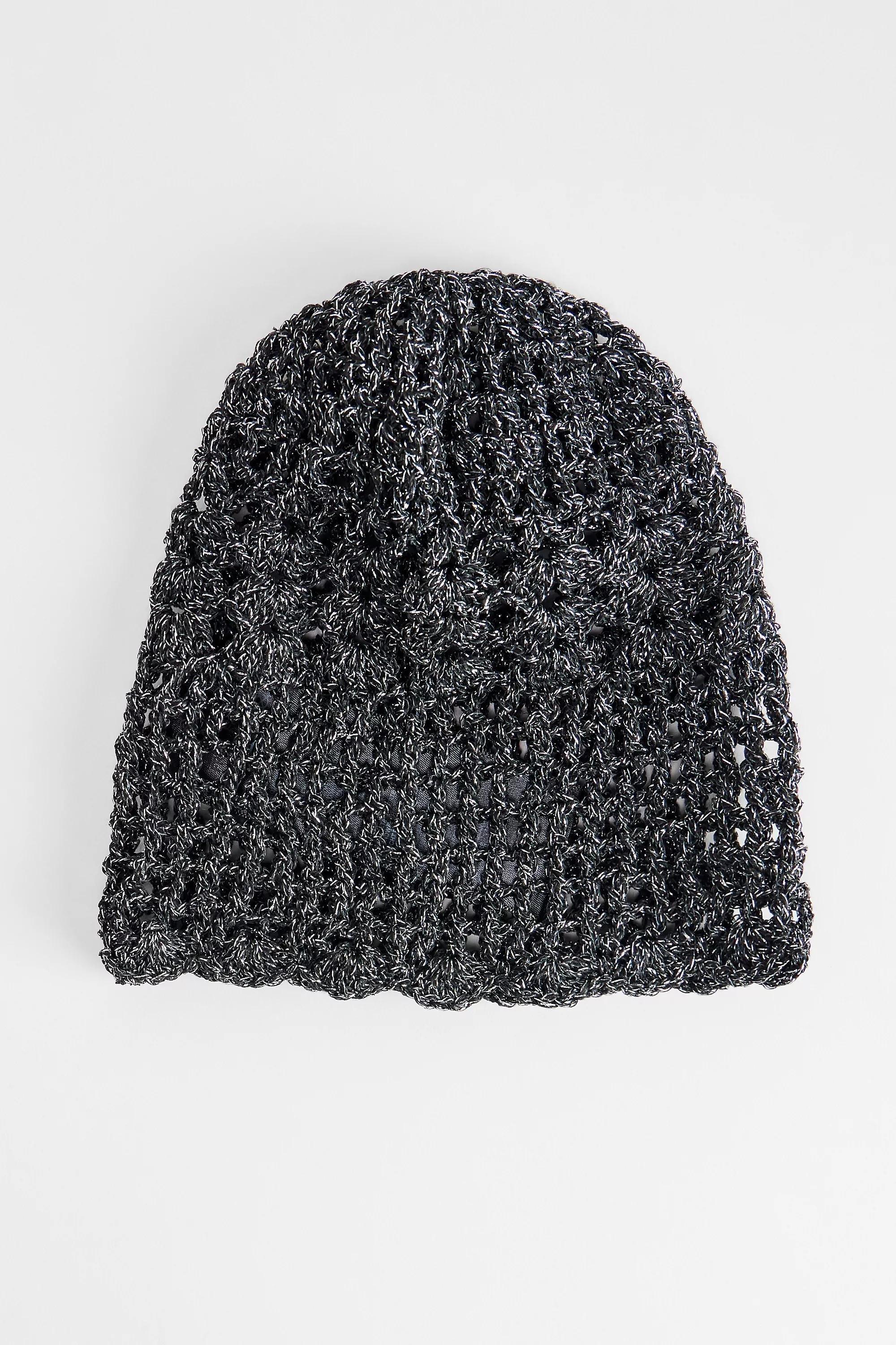 تسوق Silver Uo Metallic Skull Cap Urban Outfitters | أزاديا الإمارات ...